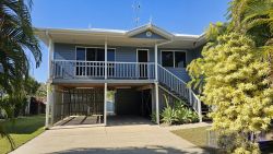 Poona Houses for Sale, Office at Poona, Poona Bay, Fraser Coast ...
